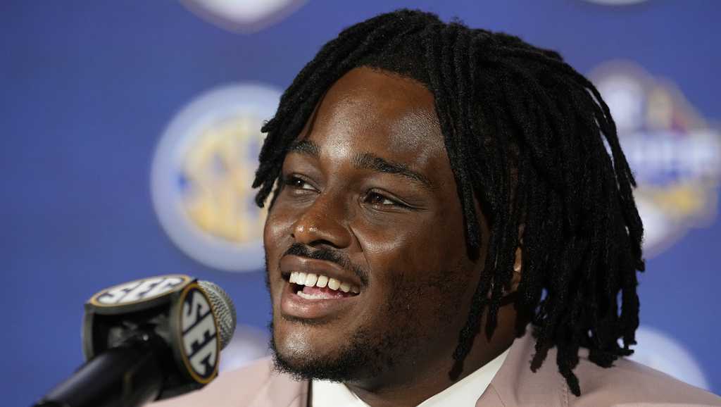 Alabama linebacker joins celebrities buying sailing league's Team USA