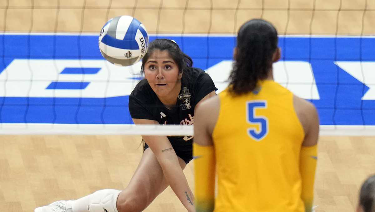 As Huskers head to championship, who will Nebraska fans root for in ...