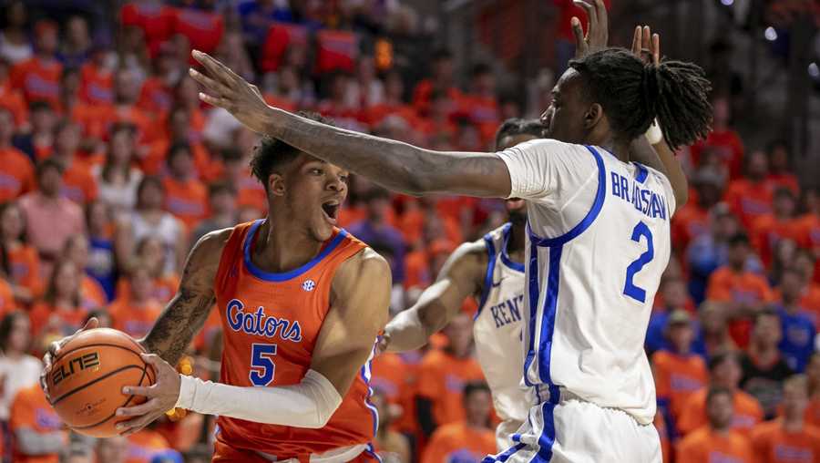 Kentucky beats Florida to start SEC play with big win