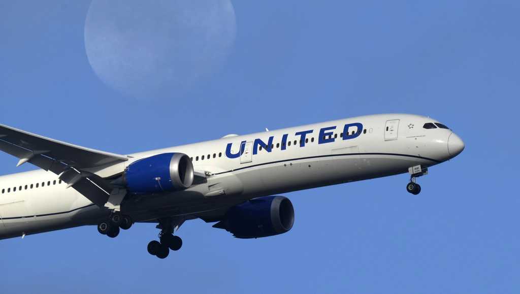 United Airlines Plane Makes Emergency Landing Over Possible Door Issue