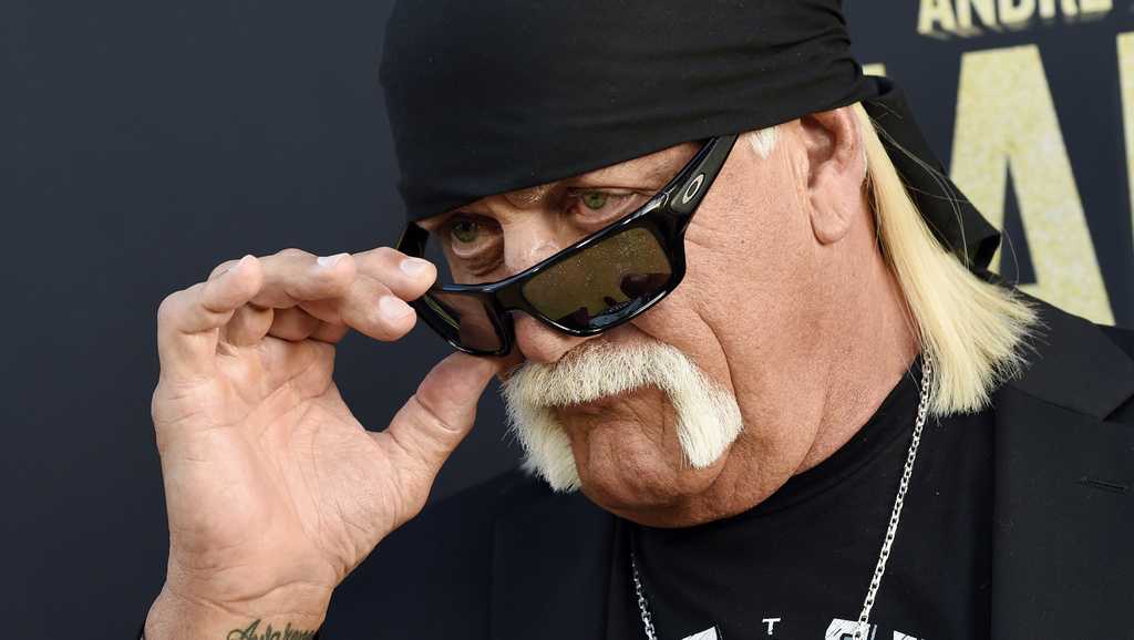 Hulk Hogan helps rescue teenage girl trapped after car crash