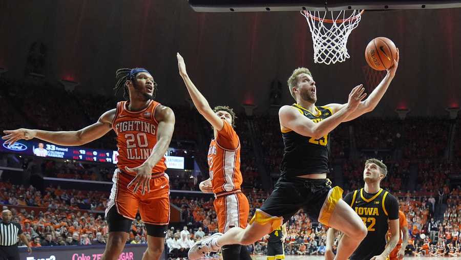 Iowa basketball: Hawkeyes lose back-and-forth game at Illinois