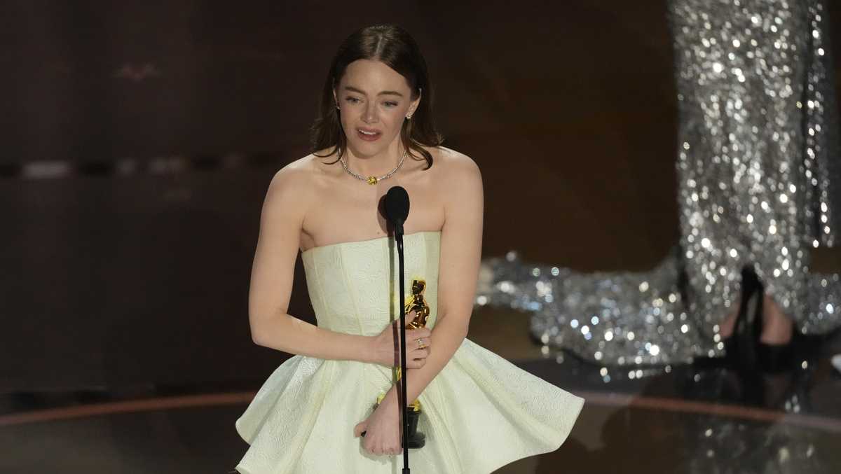 Emma Stone wins second career best actress Oscar for 'Poor Things' in ...