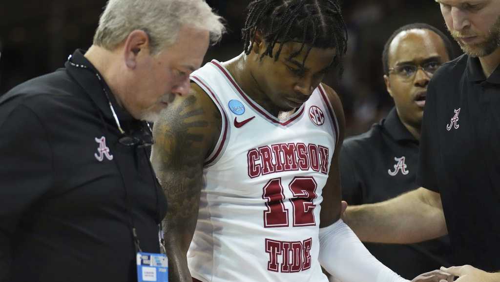 Key Alabama player out of NCAA Tournament game with head injury