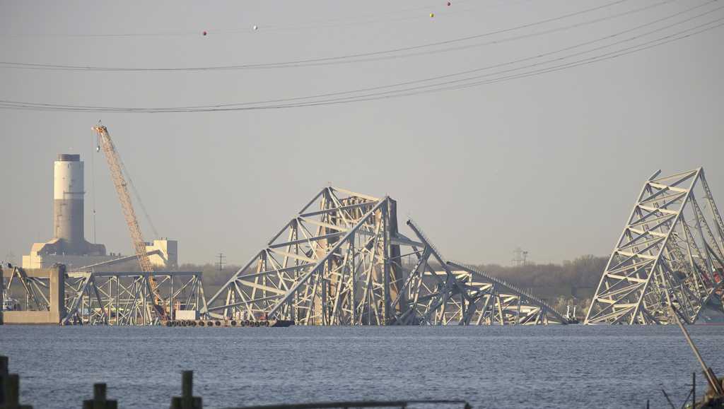Cranes arriving to start removing wreckage from deadly Baltimore bridge ...