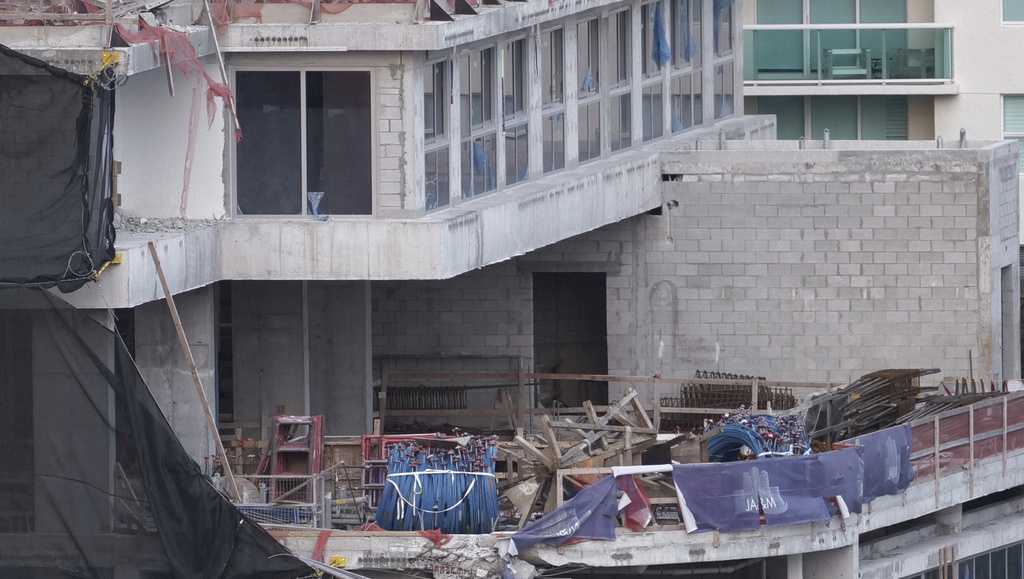 1 killed, 2 hospitalized after crane falls from Florida high-rise