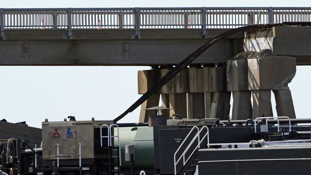 US Coast Guard says Texas barge collision may have spilled up to 2,000 ...