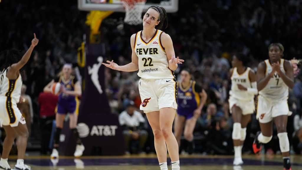 Caitlin Clark and Indiana Fever get 1st win of WNBA season