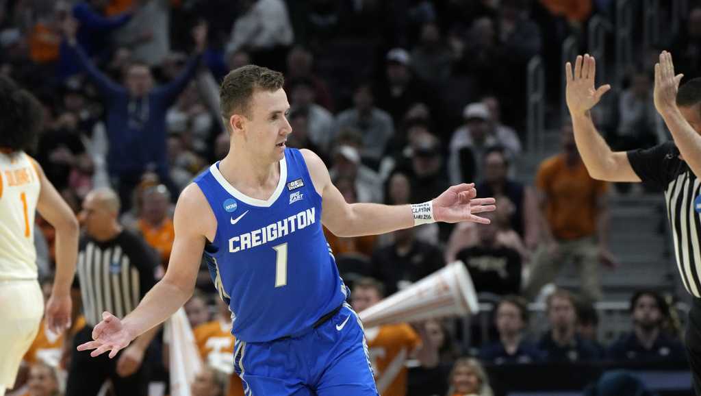 Creighton basketball Steven Ashworth announces return