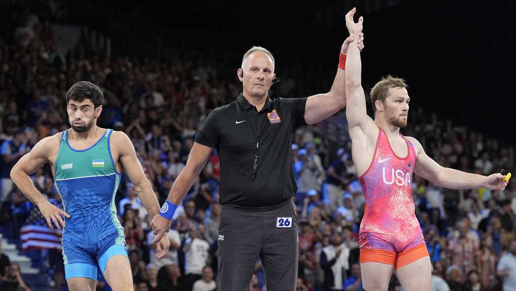 Spencer Lee headed to Olympic medal match Friday