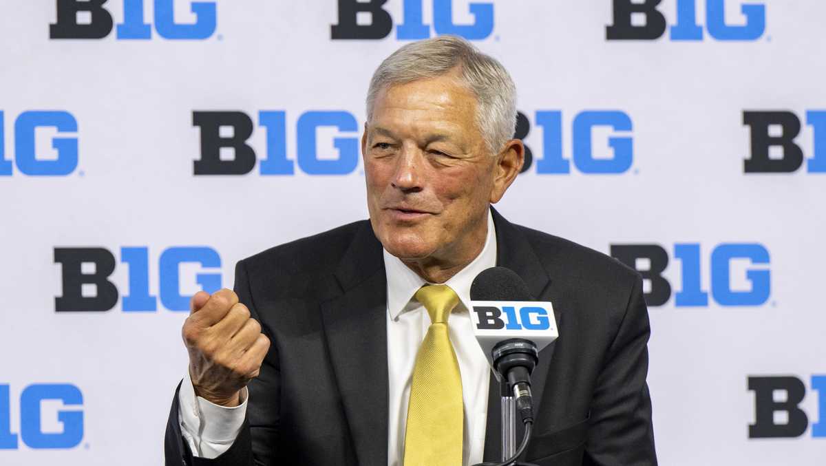 Iowa football coach Kirk Ferentz, assistant suspended over recruiting ...