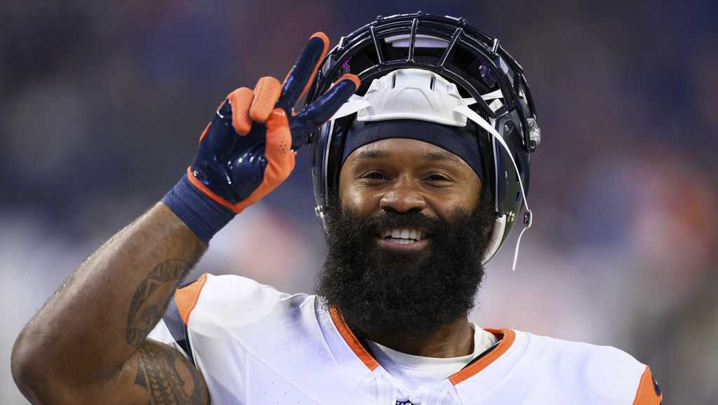 Chiefs add at running back, sign veteran Samaje Perine