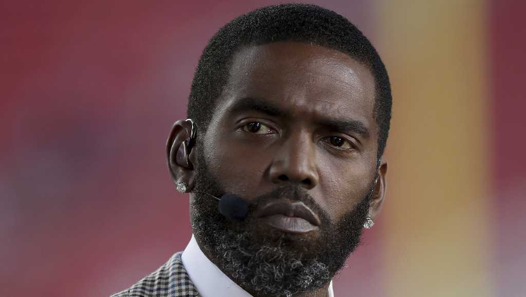 Pro Football Hall of Famer Randy Moss announces cancer battle
