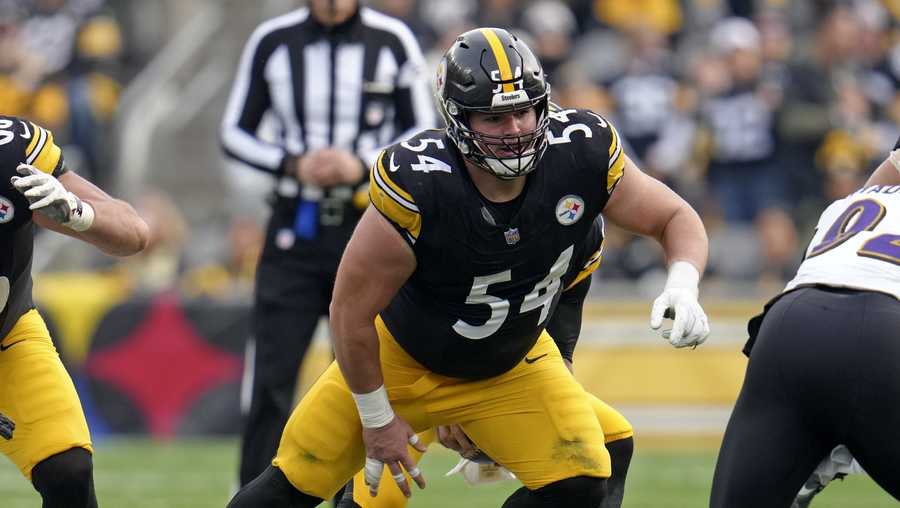 Steelers center Zach Frazier began his rookie season with high ...