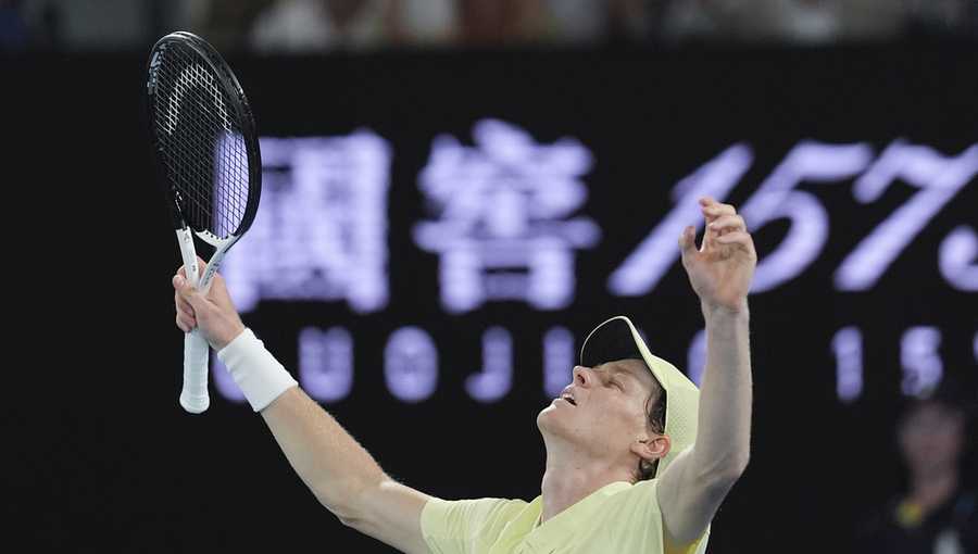 Jannik Sinner beats Alexander Zverev in 3 sets for his second Australian Open title in a row