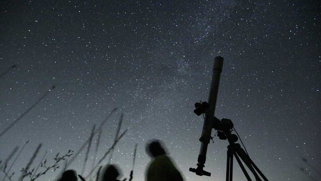 Every planet of our solar system is lining up in the February night sky