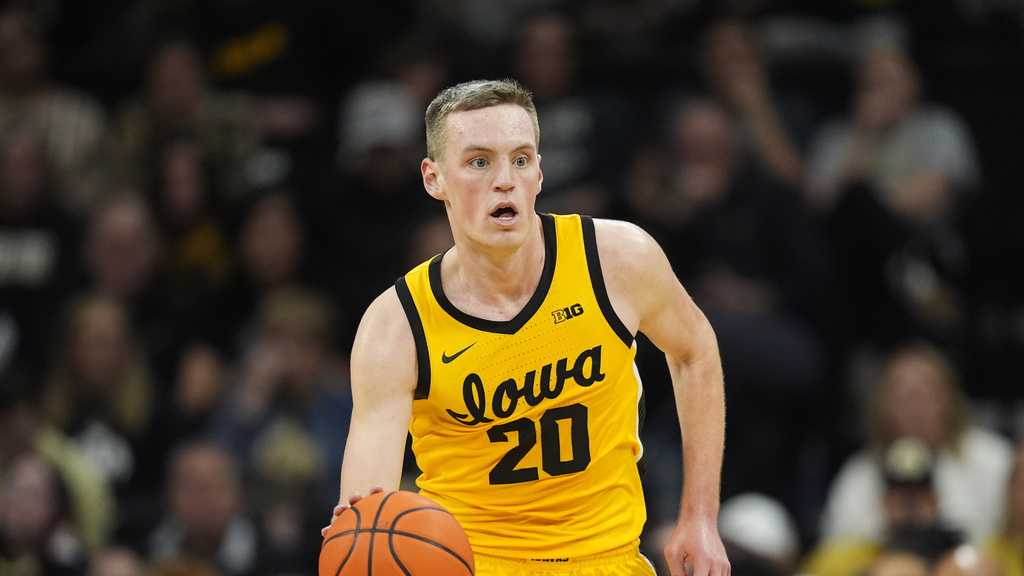 Sandfort leads Iowa over Nebraska, earns spot in Big Ten Tournament