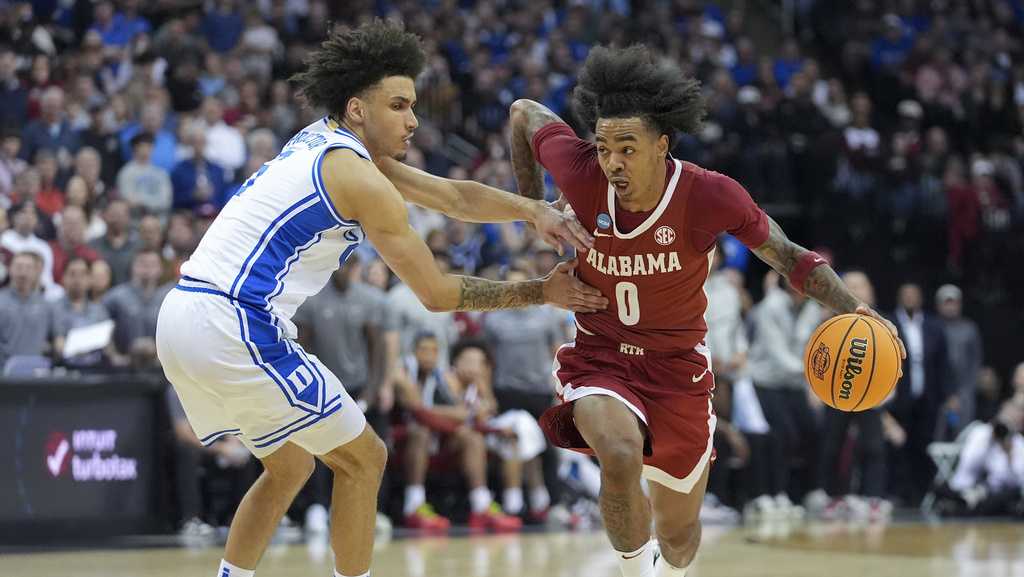 Alabama guard Labaron Philon declares for NBA Draft