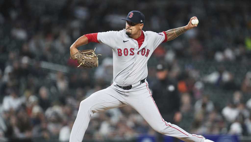 Boston Red Sox fall to Detroit Tigers 10-9 in 11 inning game