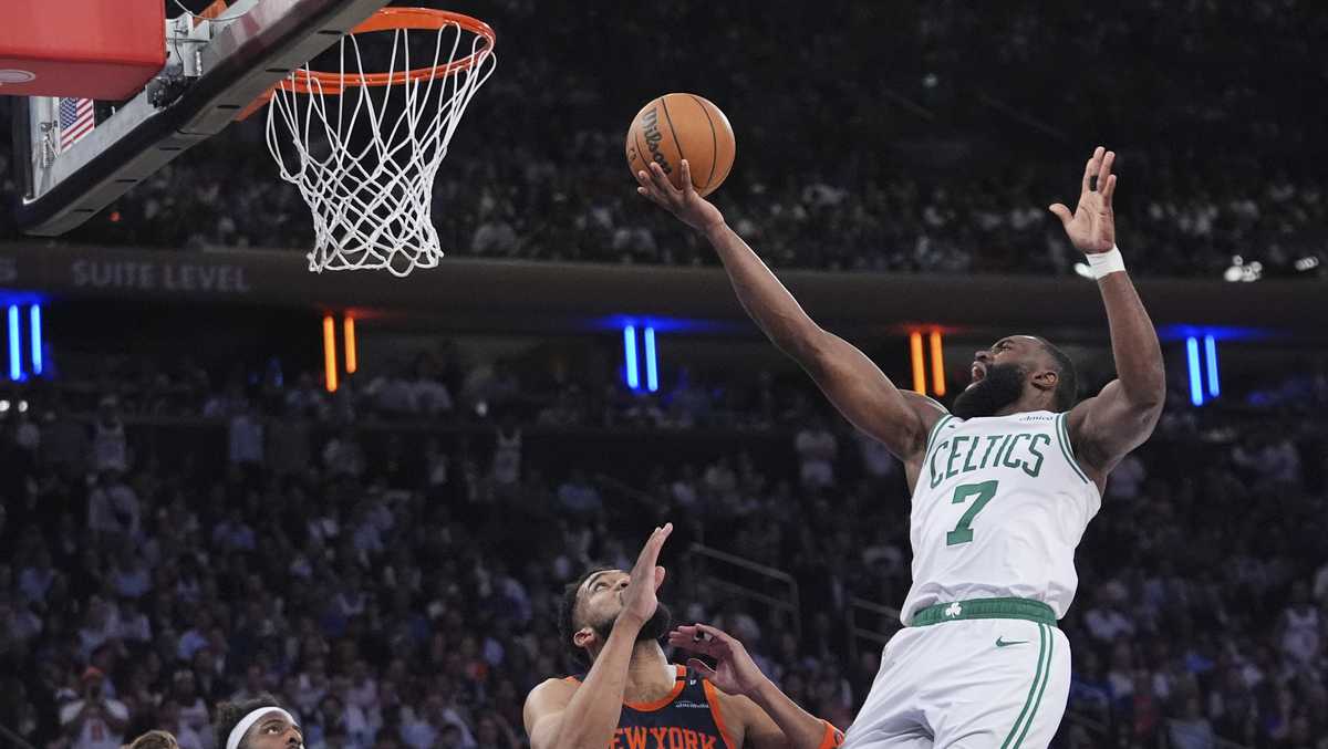 Celtics look to keep playoff hopes alive in Game 5 against Knicks
