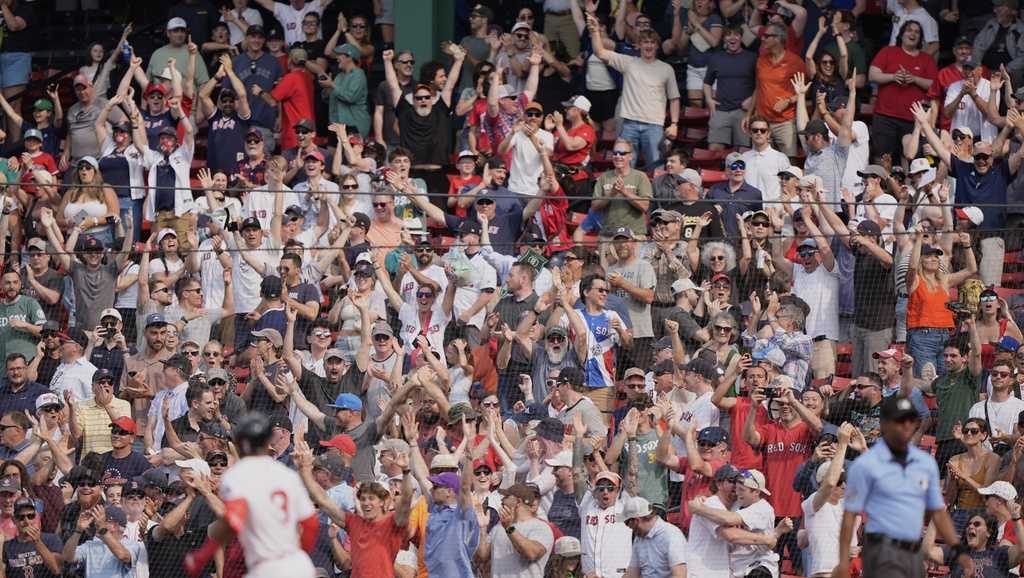 Red Sox rally for 11-9 win over Angels on Rafaela's walk-off homer
