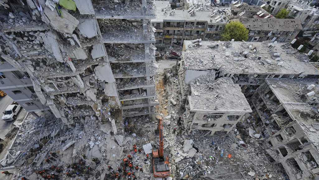 Israel and Iran: Death toll rises on third day of fighting