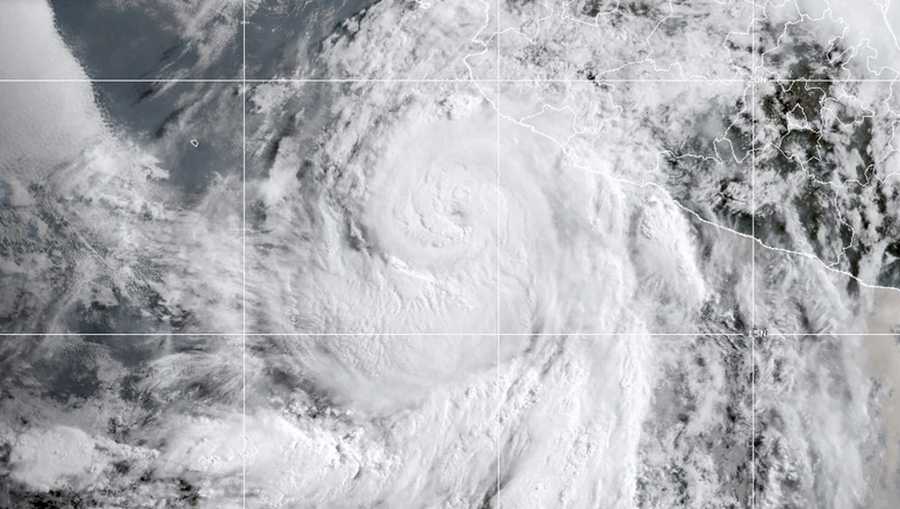 Hurricane Flossie latest - WBBH
