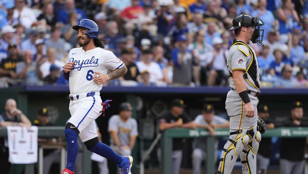 Pirates take 4-game losing streak into matchup against Royals