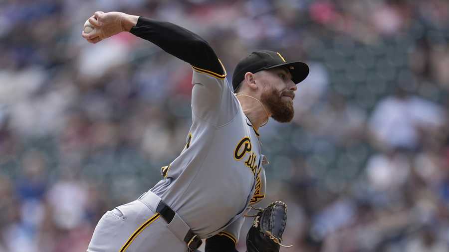 Buxton hits for the cycle on his bobblehead day as Twins beat Pirates