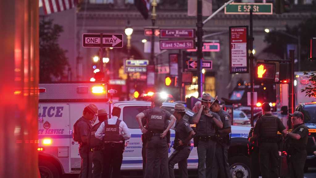 Former Steeler Terry Long named in note found on Manhattan shooter ...