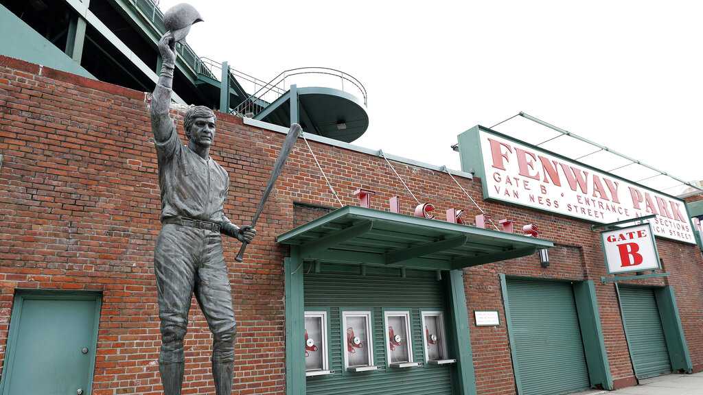 Images: Statues that honor beloved Boston sports stars