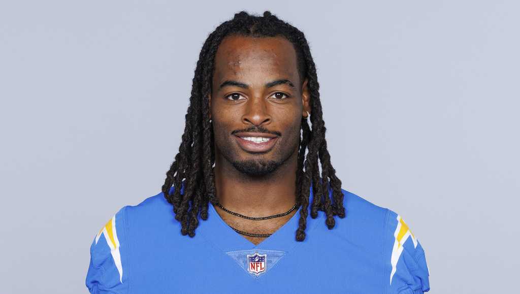 Chargers' Najee Harris returns to practice after fireworks mishap
