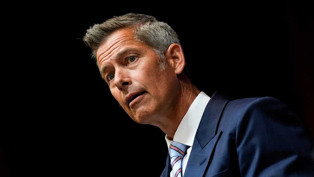 Shutdown strains air traffic controllers and aviation safety