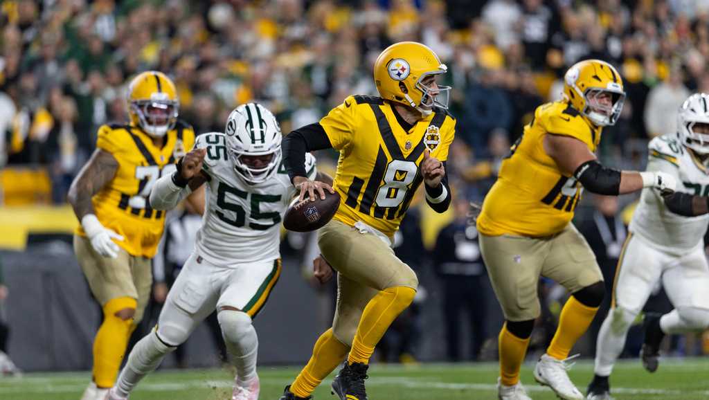 Aaron Rodgers, Steelers fall short against Green Bay