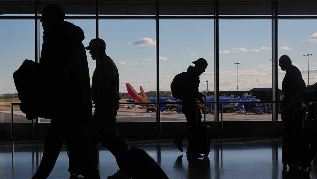 Air travelers face frustration as FAA's further drop in flights takes ...