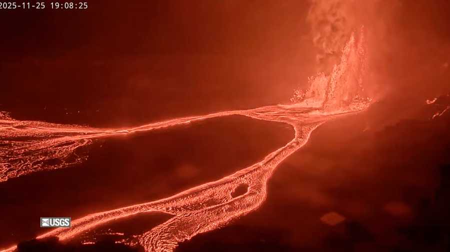 Kilauea erupts again with 400-foot lava fountains