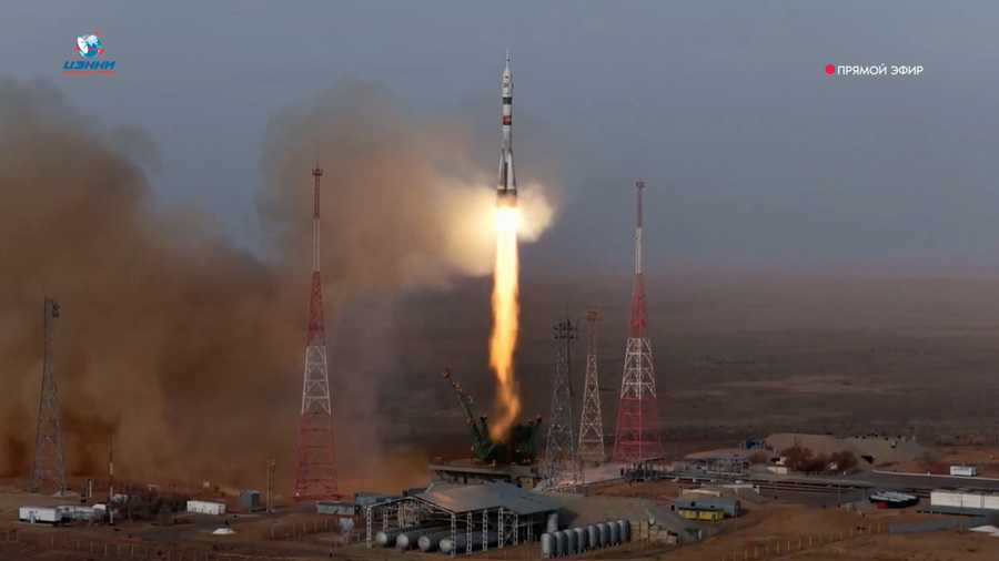 US-Russian crew of 3 blasts off to the International Space Station in ...