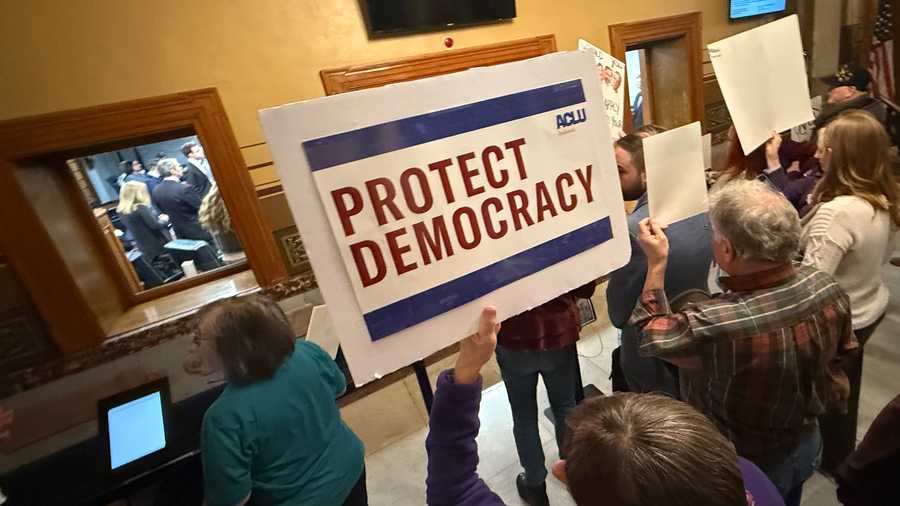 Indiana redistricting is up for a final, deciding vote in the state Senate