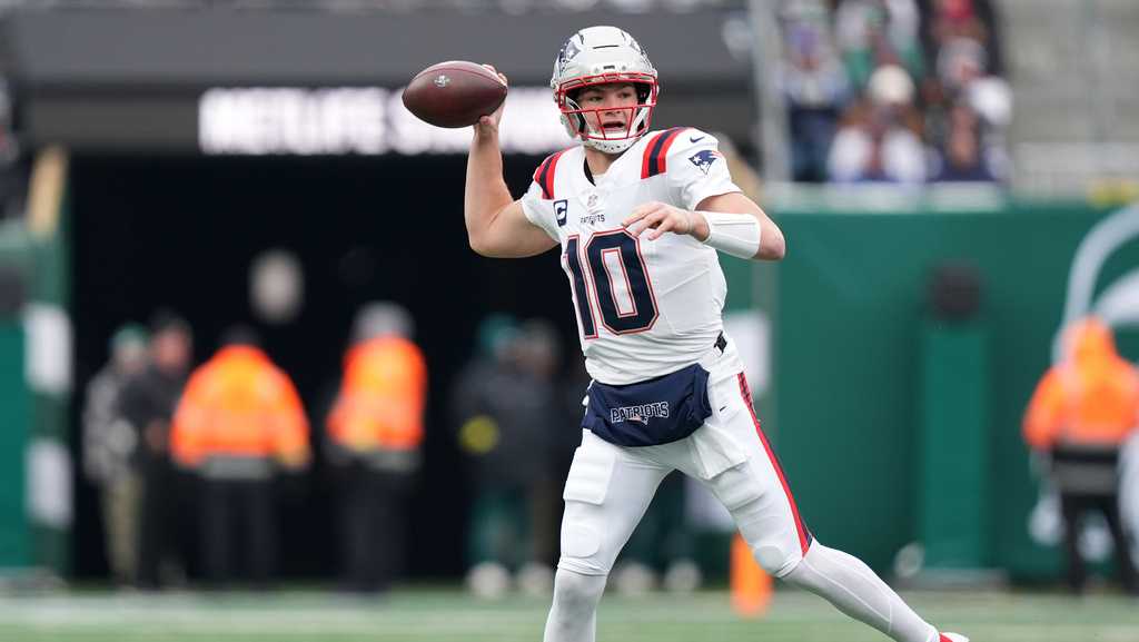 Patriots clinch AFC East title with Bills loss, first win since 2019
