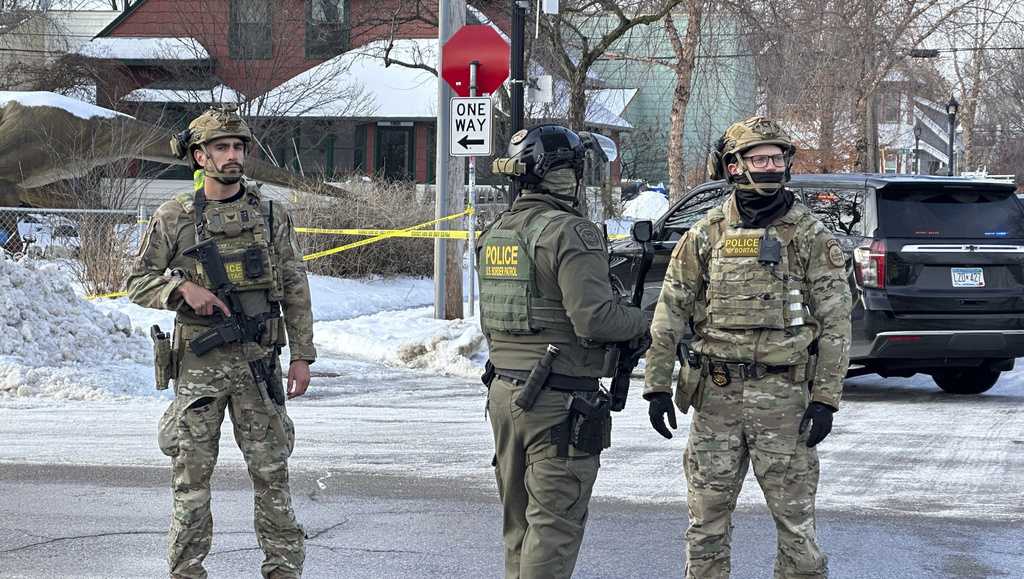 Shooting is reported in Minneapolis amid ICE crackdown