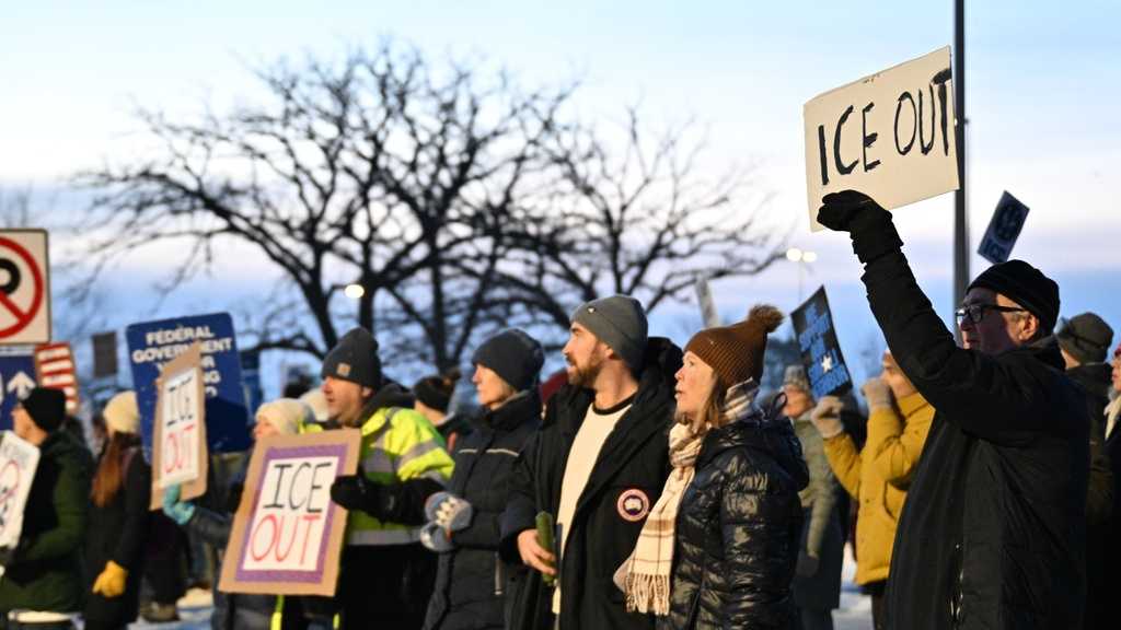 Division deepens following ICE officer shooting in Minneapolis