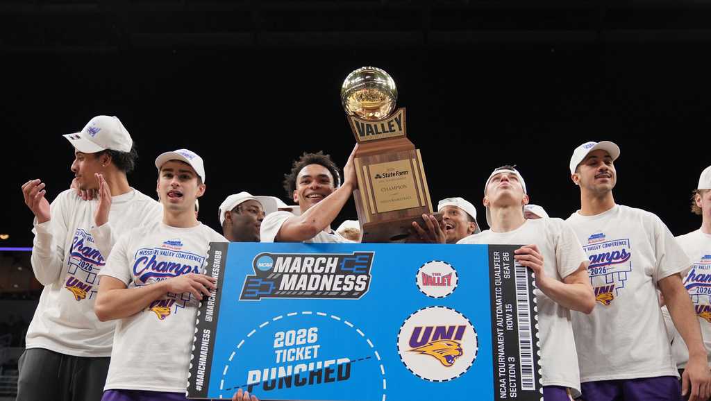 UNI basketball: Panthers top UIC 84-69 to win Arch Madness tournament ...