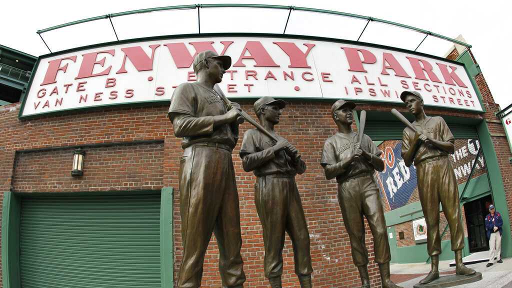Images: Statues that honor beloved Boston sports stars