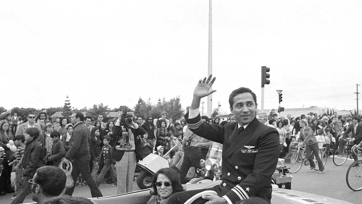 Vietnam War POW Cmdr. Everett Alvarez Jr. awarded Congressional Gold Medal