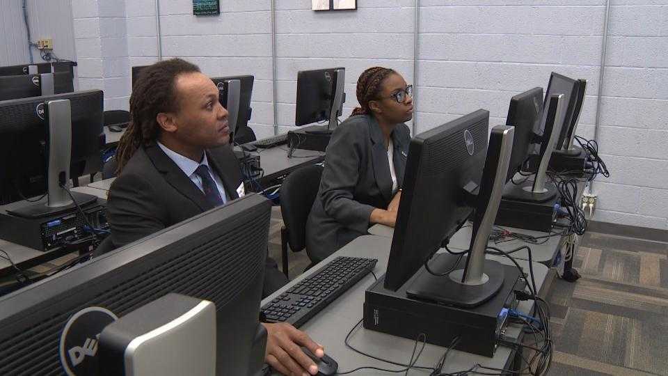 New apprenticeship program matches job seekers, employers