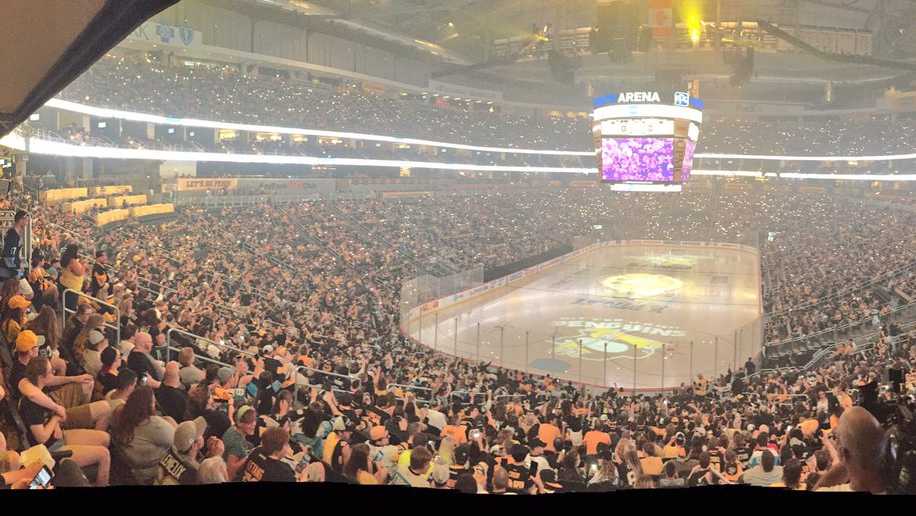PHOTOS: Despite away game, Penguins fans come together in Pittsburgh ...