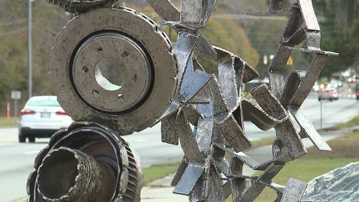 Local artist displays new sculpture made from all recycled materials