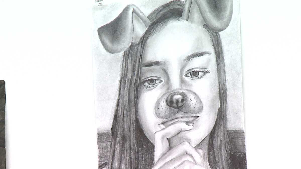 North Omaha High seniors showcase work during art walk