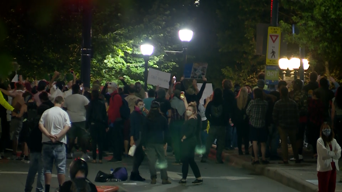 Asheville mayor supports peaceful protests, condemns violence after ...