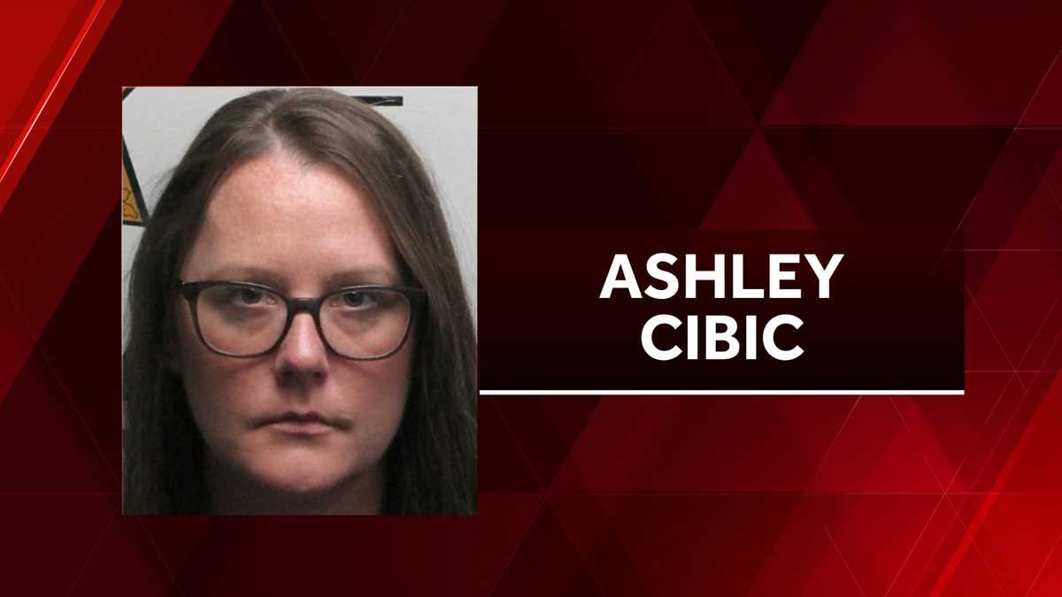 Former Iowa teacher facing charges of sexual exploitation
